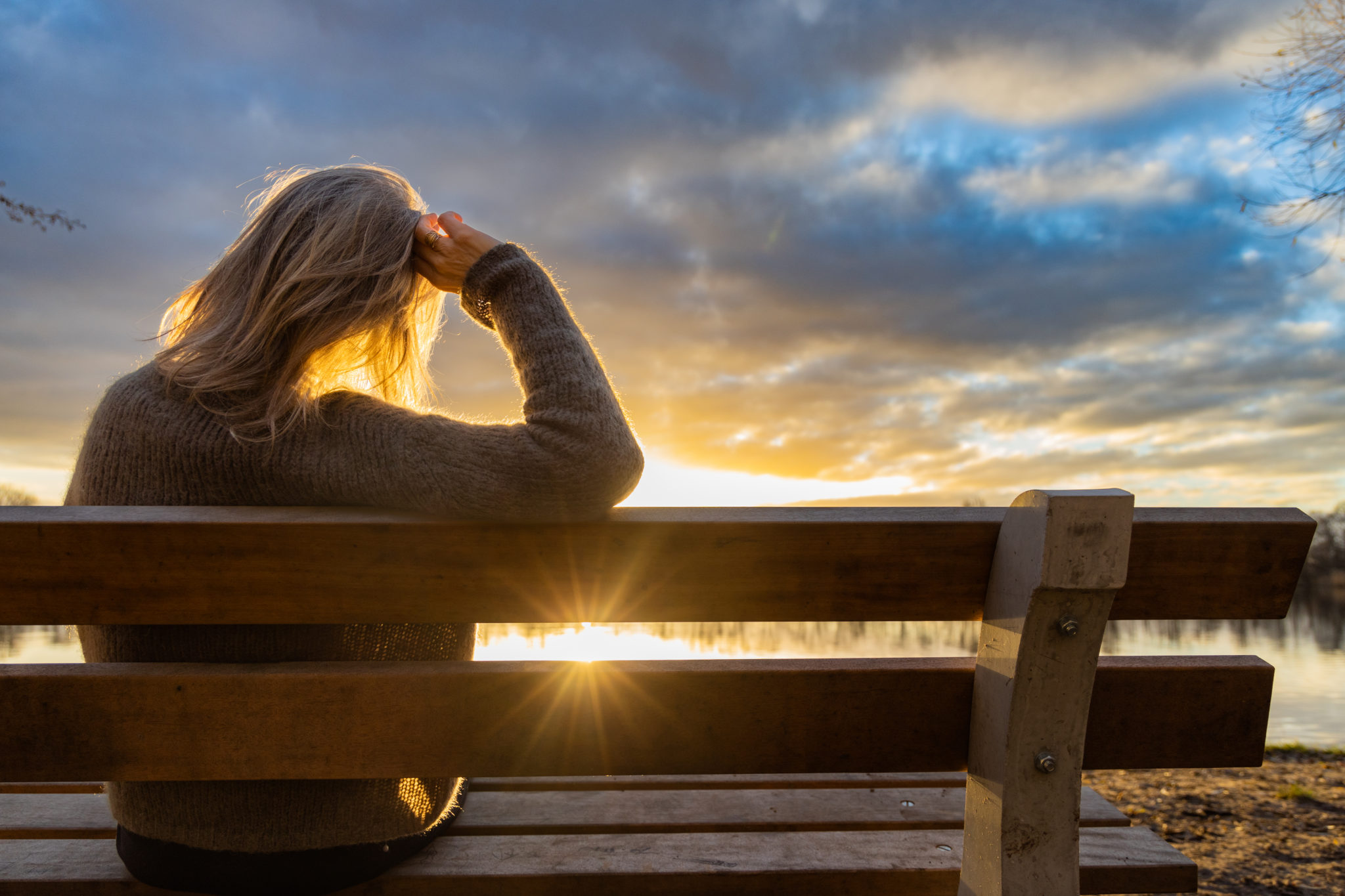 15 Bedtime Prayers to Bring You Lasting Peace | Abide